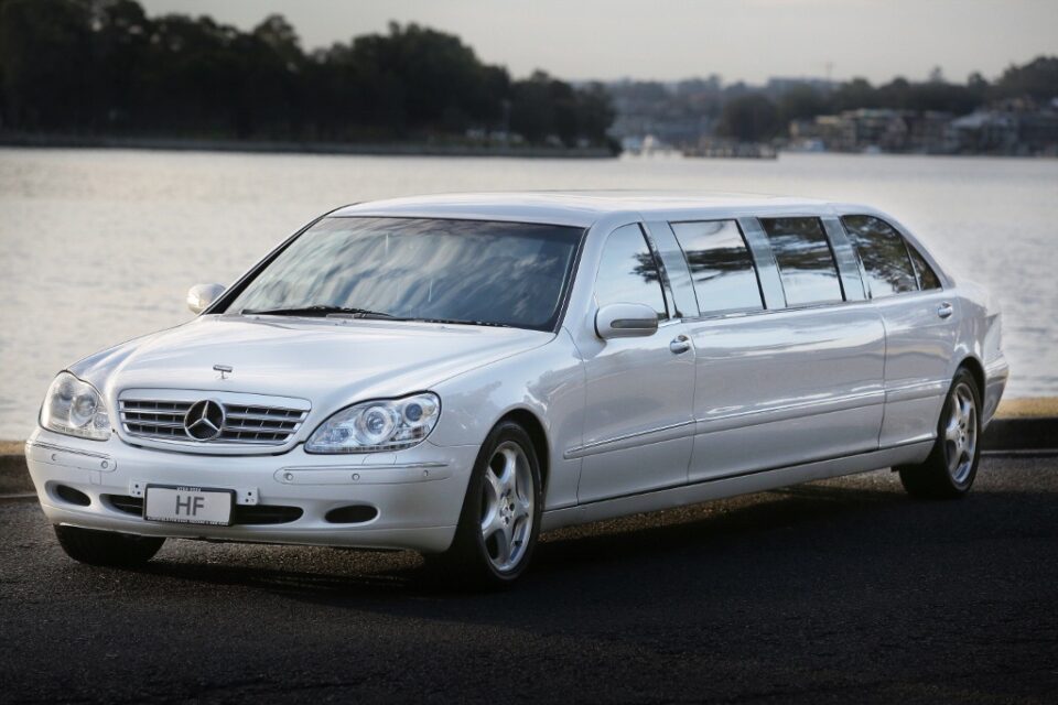 Stretch Limo Hire Sydney | Luxury Chauffeured Limousines